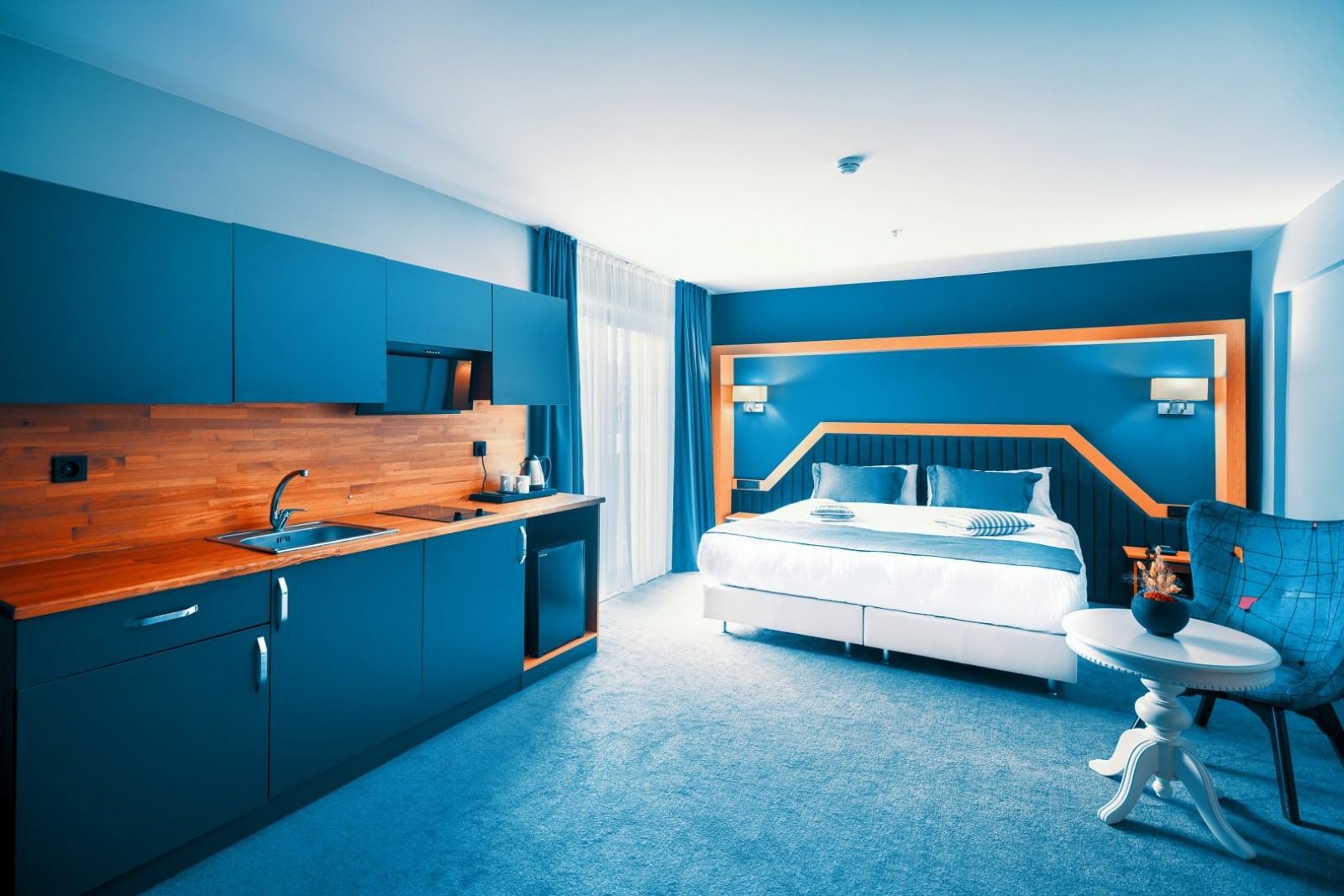 JR. SUIT ROOM | ROOF 264 HOTEL & SUITES